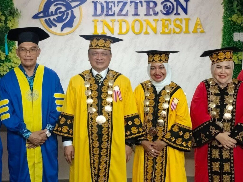 Raja Muda, Raja Puan Muda Perlis terima anugerah tertinggi Yayasan ...