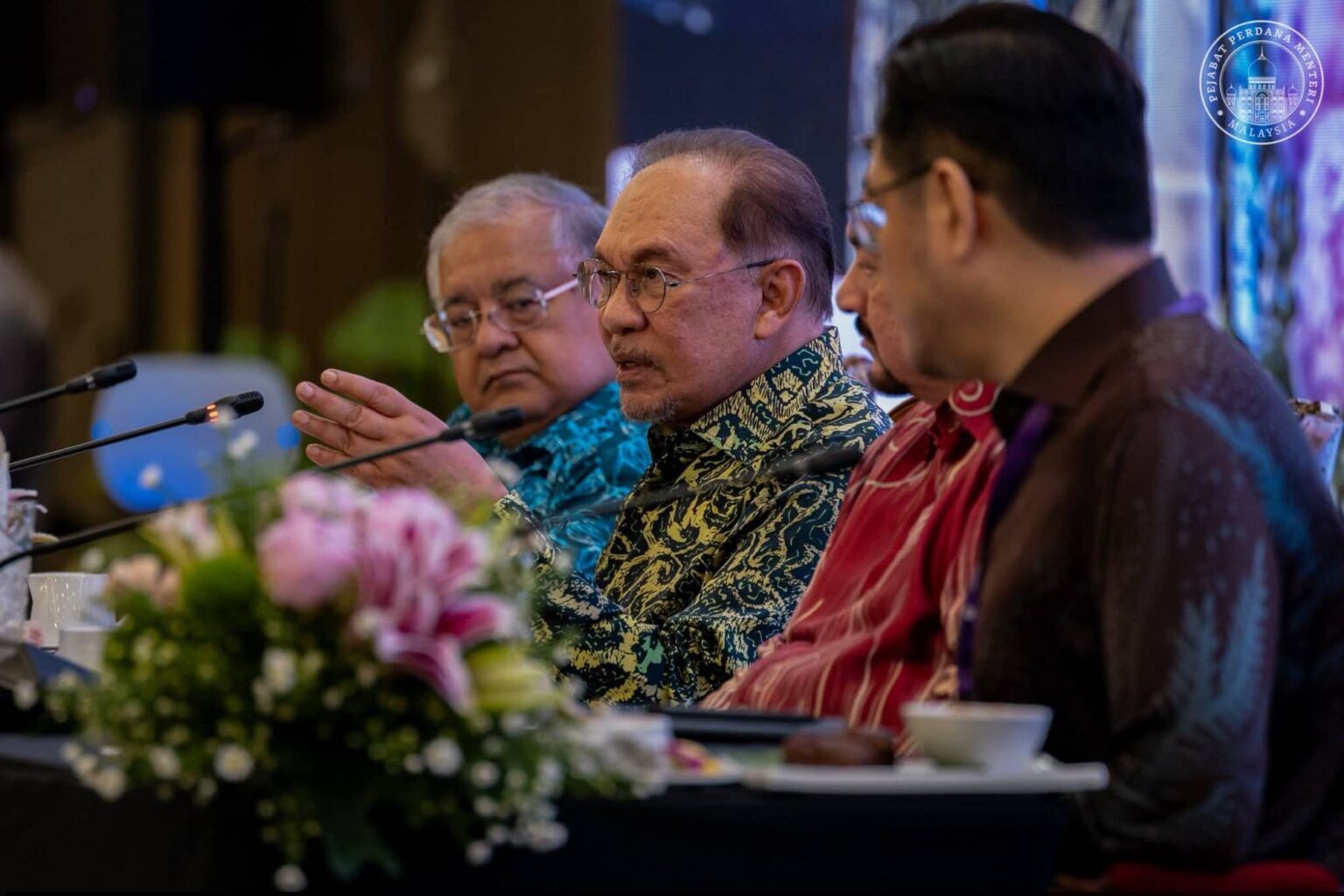 PMX pengerusikan Forum Ilmuan Malaysia MADANI Siri 12 - JENDELA MADANI