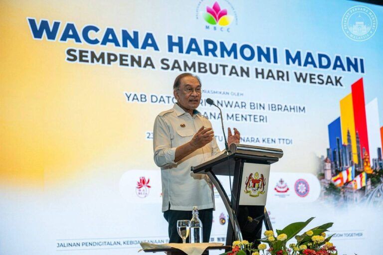 PMX hadir majlis Wacana Harmoni MADANI sempena sambutan Hari Wesak ...